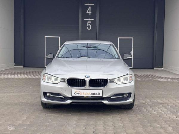 Pelēks BMW 320 2013 Viļņa, ar dzinēja tilpumu 2.00 L un nobraukumu 331 tūkst. km par 8350 €, foto 3 vietnē AUTOMOTO.COM.LV