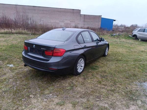 Pelēks BMW 320 2013 Šilutė, ar dzinēja tilpumu 1.60 L un nobraukumu 226 tūkst. km par 5650 €, foto 3 vietnē AUTOMOTO.COM.LV