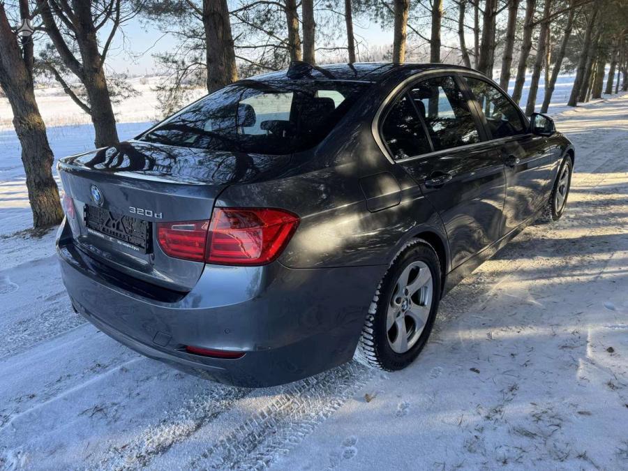 Pelēks BMW 320 2013 Alīta, ar dzinēja tilpumu 2.00 L un nobraukumu 290 tūkst. km par 6750 €, foto 10 vietnē AUTOMOTO.COM.LV