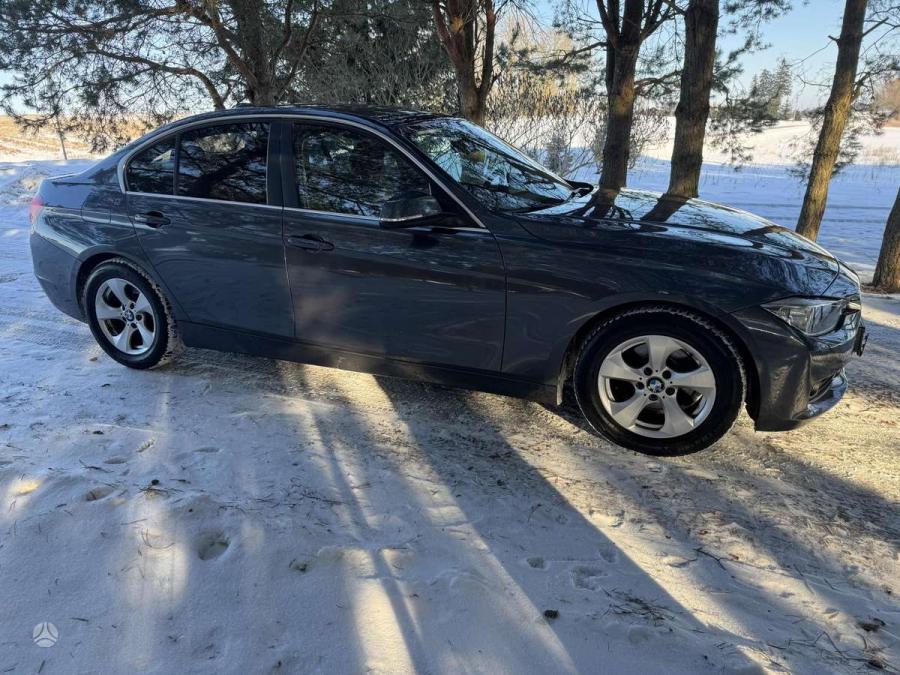 Pelēks BMW 320 2013 Alīta, ar dzinēja tilpumu 2.00 L un nobraukumu 290 tūkst. km par 6750 €, foto 12 vietnē AUTOMOTO.COM.LV