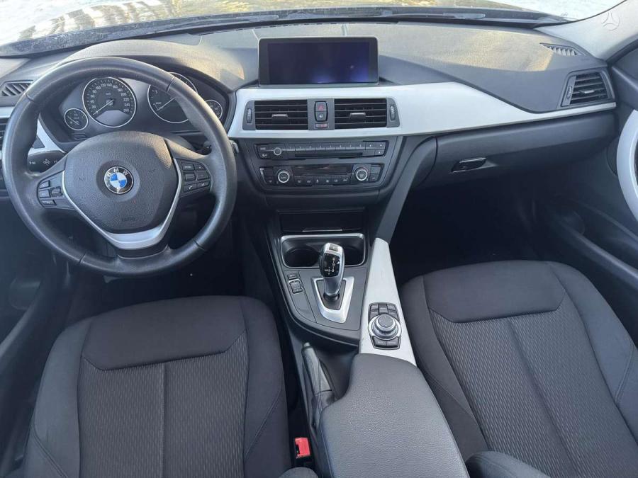 Pelēks BMW 320 2013 Alīta, ar dzinēja tilpumu 2.00 L un nobraukumu 290 tūkst. km par 6750 €, foto 21 vietnē AUTOMOTO.COM.LV