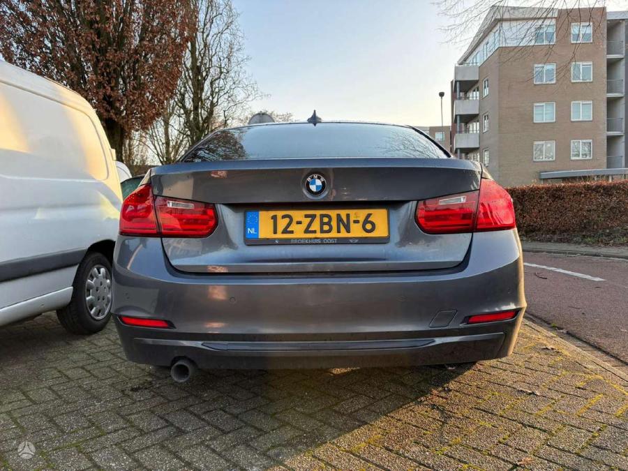 Grey BMW 320 2013 in Kaunas, with an engine capacity of 2.00 L and mileage of 290 thousand km for 9250 €, photo 20 on AUTOMOTO.COM.LV