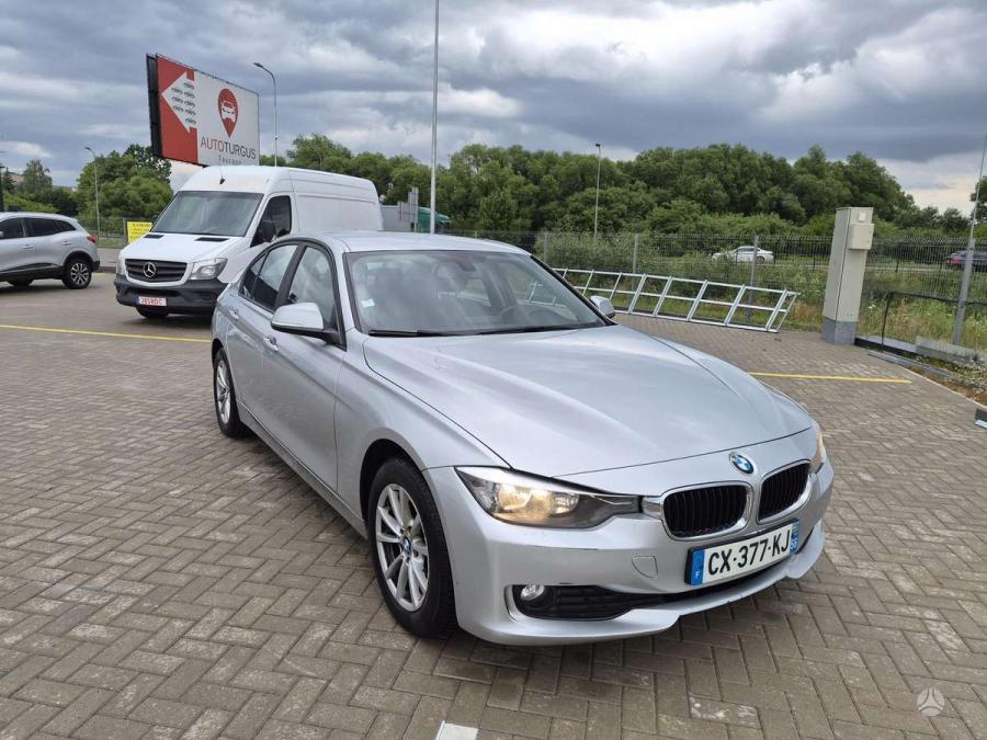 Pelēks BMW 320 2013 Tauragė, ar dzinēja tilpumu 2.00 L un nobraukumu 245 tūkst. km par 4300 €, foto 3 vietnē AUTOMOTO.COM.LV