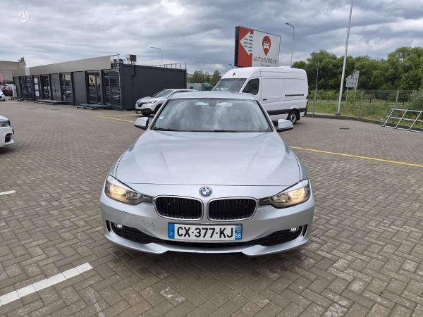 Grey BMW 320 2013 in Taurage, with an engine capacity of 2.00 L and mileage of 245 thousand km for 4300 €, photo 3 on AUTOMOTO.COM.LV