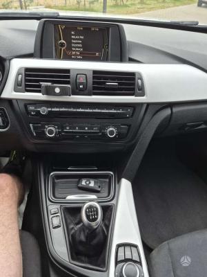 Pelēks BMW 320 2013 Tauragė, ar dzinēja tilpumu 2.00 L un nobraukumu 245 tūkst. km par 4300 €, foto 16 vietnē AUTOMOTO.COM.LV