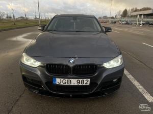 Grey BMW 320 2013 in Siauliai, with an engine capacity of 2.00 L and mileage of 371 thousand km for 8500 €, photo 5 on AUTOMOTO.COM.LV