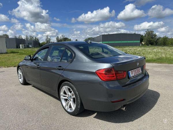Pelēks BMW 320 2013 Šauļi, ar dzinēja tilpumu 2.00 L un nobraukumu 249 tūkst. km par 8750 €, foto 6 vietnē AUTOMOTO.COM.LV