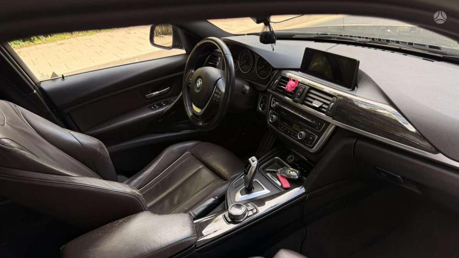 Grey BMW 320 2013 in Vilnius, with an engine capacity of 2.00 L and mileage of 328 thousand km for 9800 €, photo 14 on AUTOMOTO.COM.LV