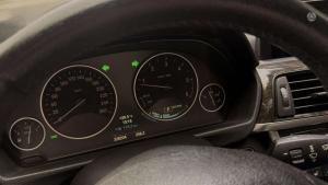 Grey BMW 320 2013 in Vilnius, with an engine capacity of 2.00 L and mileage of 328 thousand km for 9800 €, photo 15 on AUTOMOTO.COM.LV