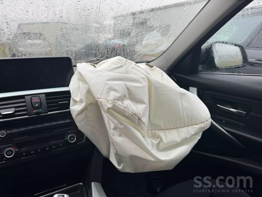 Pelēks BMW 320 2014 Rīga, ar dzinēja tilpumu 2.00 L un nobraukumu 251 tūkst. km par 6500 €, foto 13 vietnē AUTOMOTO.COM.LV