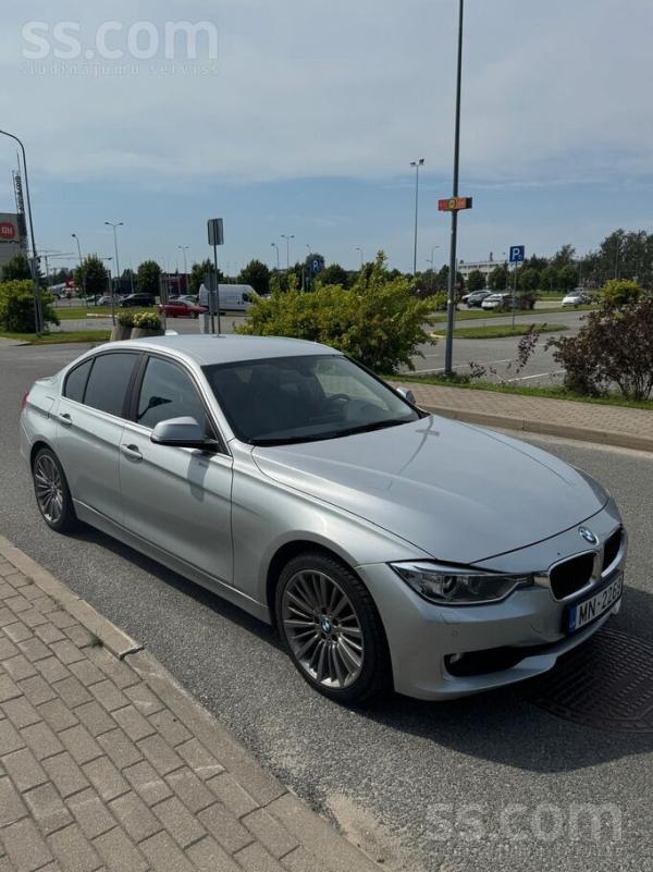 Pelēks BMW 320 2014 Rīga, ar dzinēja tilpumu 2.00 L un nobraukumu 238 tūkst. km par 9200 €, foto 1 vietnē AUTOMOTO.COM.LV