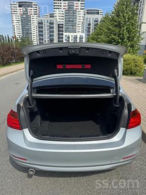 Pelēks BMW 320 2014 Rīga, ar dzinēja tilpumu 2.00 L un nobraukumu 238 tūkst. km par 9200 €, foto 12 vietnē AUTOMOTO.COM.LV