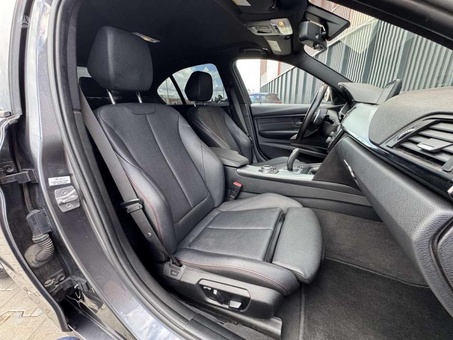 Grey BMW 320 2014 in Kaunas, with an engine capacity of 2.00 L and mileage of 193 thousand km for 12900 €, photo 17 on AUTOMOTO.COM.LV
