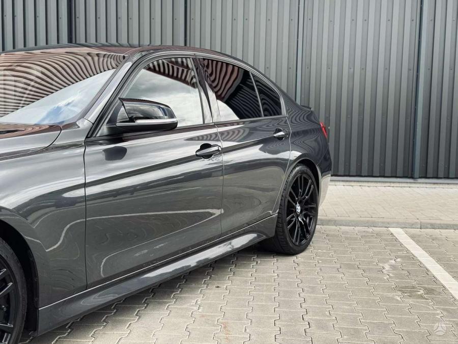 Grey BMW 320 2014 in Kaunas, with an engine capacity of 2.00 L and mileage of 193 thousand km for 12900 €, photo 32 on AUTOMOTO.COM.LV