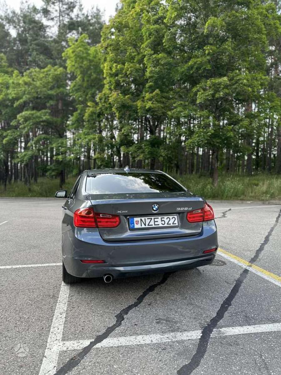 Pelēks BMW 320 2014 Viļņa, ar dzinēja tilpumu 2.00 L un nobraukumu 262 tūkst. km par 8500 €, foto 6 vietnē AUTOMOTO.COM.LV