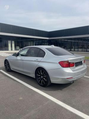 Grey BMW 320 2014 in Kaunas, with an engine capacity of 0.20 L and mileage of 355 thousand km for 7750 €, photo 5 on AUTOMOTO.COM.LV