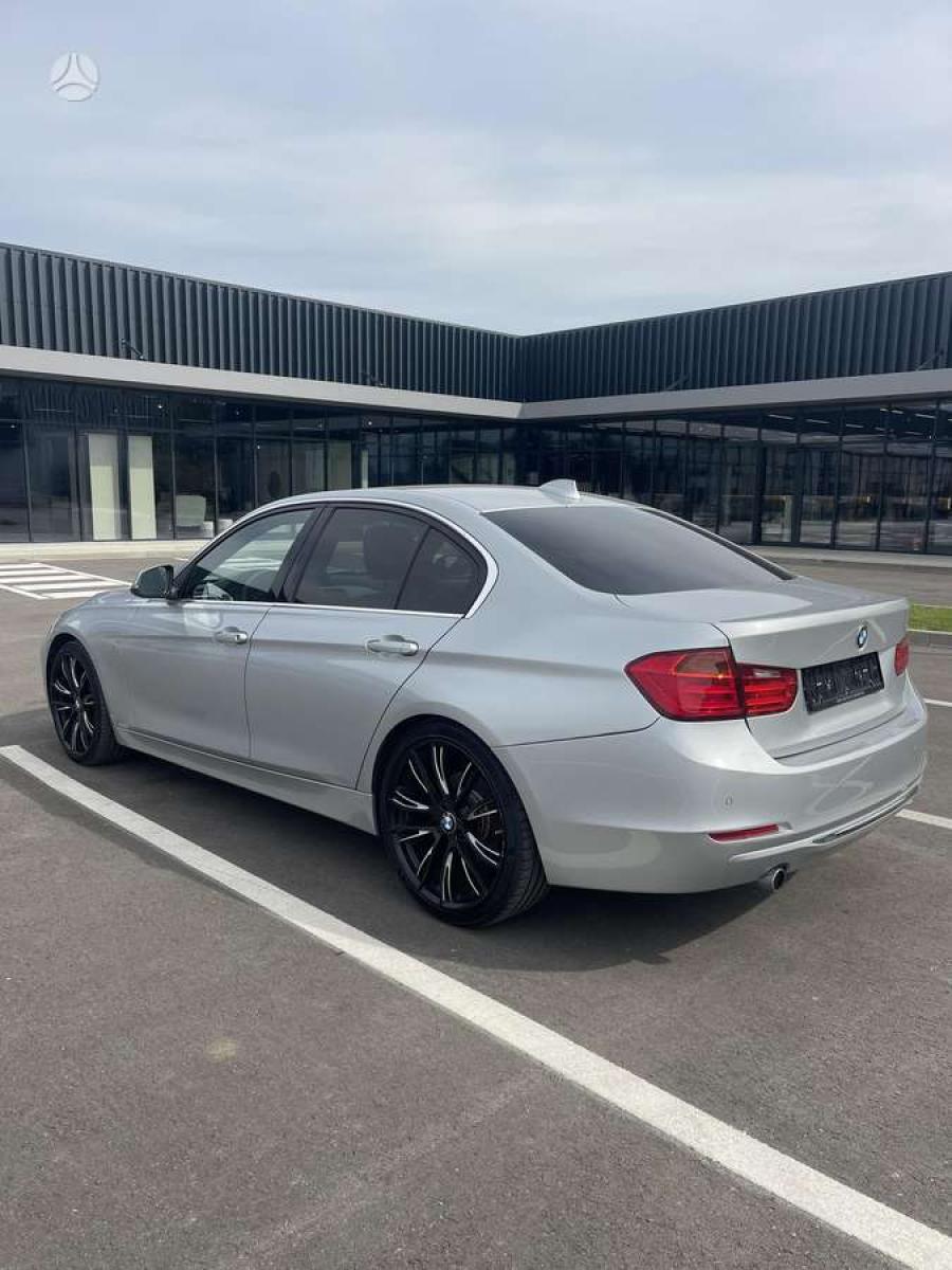 Grey BMW 320 2014 in Kaunas, with an engine capacity of 0.20 L and mileage of 355 thousand km for 7750 €, photo 5 on AUTOMOTO.COM.LV