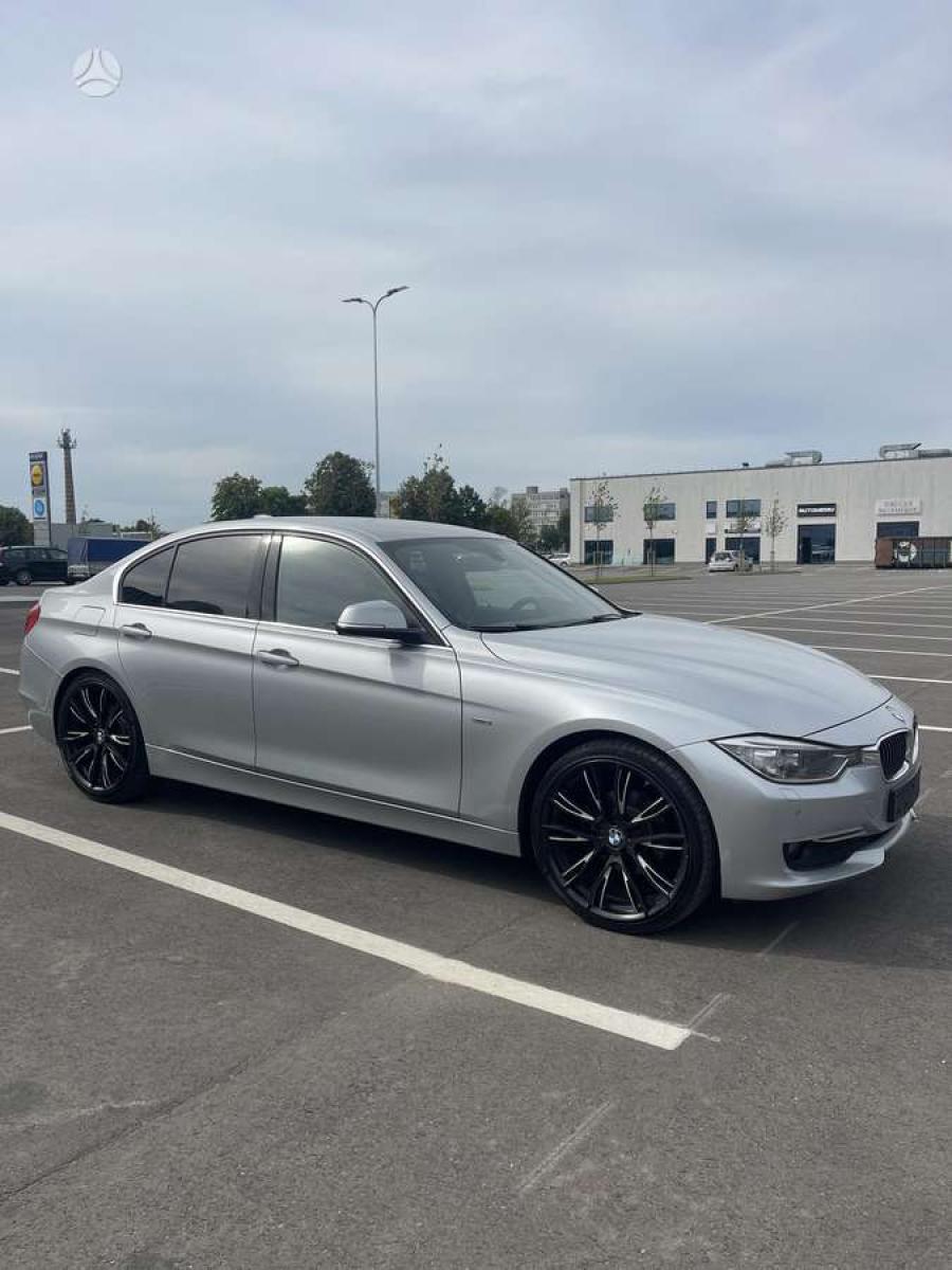 Grey BMW 320 2014 in Kaunas, with an engine capacity of 0.20 L and mileage of 355 thousand km for 7750 €, photo 9 on AUTOMOTO.COM.LV
