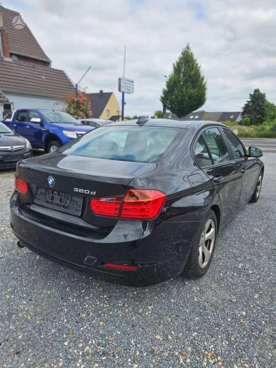 Grey BMW 320 2015 in Kaunas, with an engine capacity of 2.00 L and mileage of 165 thousand km for 5500 €, photo 5 on AUTOMOTO.COM.LV