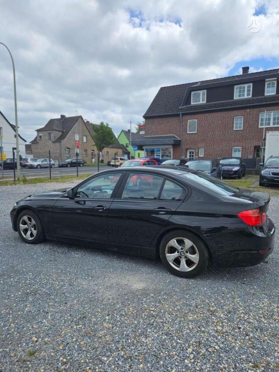 Grey BMW 320 2015 in Kaunas, with an engine capacity of 2.00 L and mileage of 165 thousand km for 5500 €, photo 9 on AUTOMOTO.COM.LV