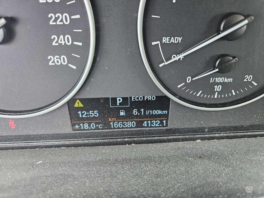Grey BMW 320 2015 in Kaunas, with an engine capacity of 2.00 L and mileage of 165 thousand km for 5500 €, photo 13 on AUTOMOTO.COM.LV