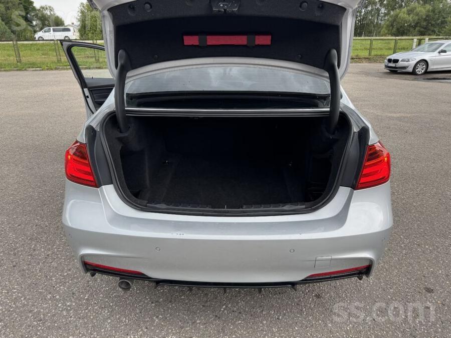 Pelēks BMW 320 2015 Rīga, ar dzinēja tilpumu 2.00 L un nobraukumu 197 tūkst. km par 10999 €, foto 13 vietnē AUTOMOTO.COM.LV