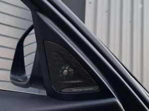 Grey BMW 320 2015 in Kaunas, with an engine capacity of 2.00 L and mileage of 300 thousand km for 10750 €, photo 6 on AUTOMOTO.COM.LV