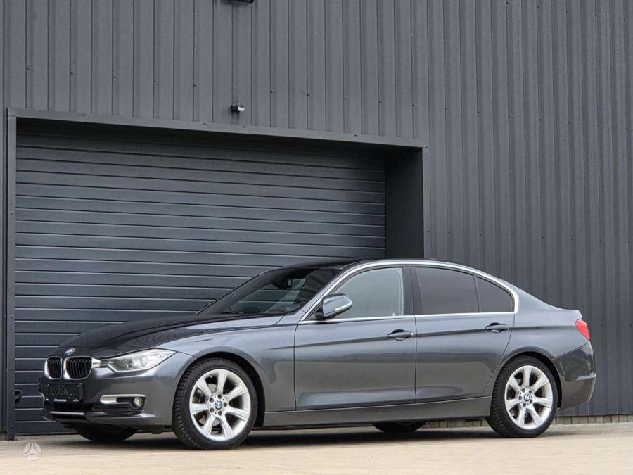 Grey BMW 320 2015 in Kaunas, with an engine capacity of 2.00 L and mileage of 300 thousand km for 10750 €, photo 9 on AUTOMOTO.COM.LV
