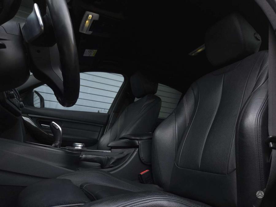 Grey BMW 320 2015 in Kaunas, with an engine capacity of 2.00 L and mileage of 300 thousand km for 10750 €, photo 10 on AUTOMOTO.COM.LV