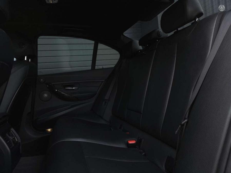 Grey BMW 320 2015 in Kaunas, with an engine capacity of 2.00 L and mileage of 300 thousand km for 10750 €, photo 11 on AUTOMOTO.COM.LV