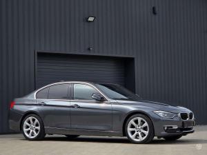 Grey BMW 320 2015 in Kaunas, with an engine capacity of 2.00 L and mileage of 300 thousand km for 10750 €, photo 22 on AUTOMOTO.COM.LV