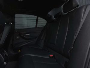 Grey BMW 320 2015 in Kaunas, with an engine capacity of 2.00 L and mileage of 300 thousand km for 10750 €, photo 14 on AUTOMOTO.COM.LV