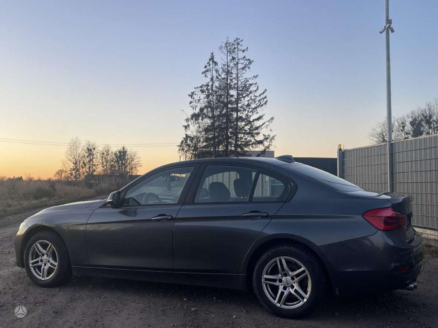 Pelēks BMW 320 2016 Kauņa, ar dzinēja tilpumu 2.00 L un nobraukumu 273 tūkst. km par 7500 €, foto 4 vietnē AUTOMOTO.COM.LV