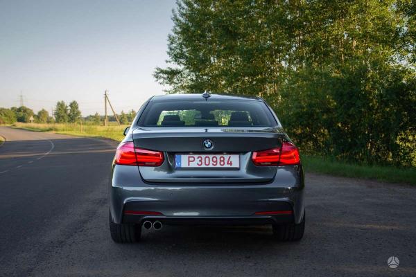 Pelēks BMW 320 2016 Elektrėnai, ar dzinēja tilpumu 2.00 L un nobraukumu 245 tūkst. km par 14550 €, foto 4 vietnē AUTOMOTO.COM.LV