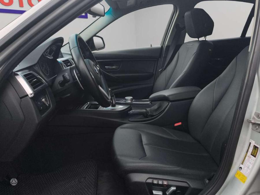 Grey BMW 320 2016 in Vilnius, with an engine capacity of 2.00 L and mileage of 226 thousand km for 13499 €, photo 16 on AUTOMOTO.COM.LV