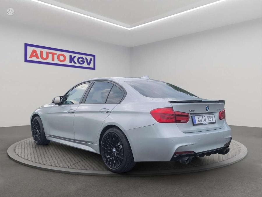 Grey BMW 320 2016 in Vilnius, with an engine capacity of 2.00 L and mileage of 226 thousand km for 13499 €, photo 4 on AUTOMOTO.COM.LV