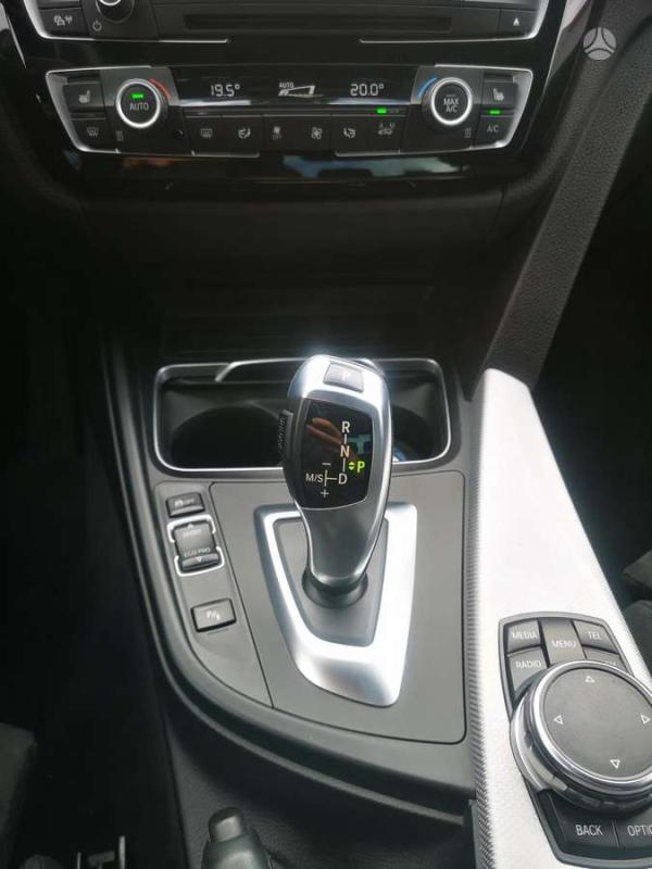 Grey BMW 320 2016 in Radviliskis, with an engine capacity of 2.00 L and mileage of 176 thousand km for 16200 €, photo 10 on AUTOMOTO.COM.LV