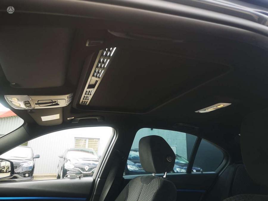 Grey BMW 320 2016 in Radviliskis, with an engine capacity of 2.00 L and mileage of 176 thousand km for 16200 €, photo 12 on AUTOMOTO.COM.LV