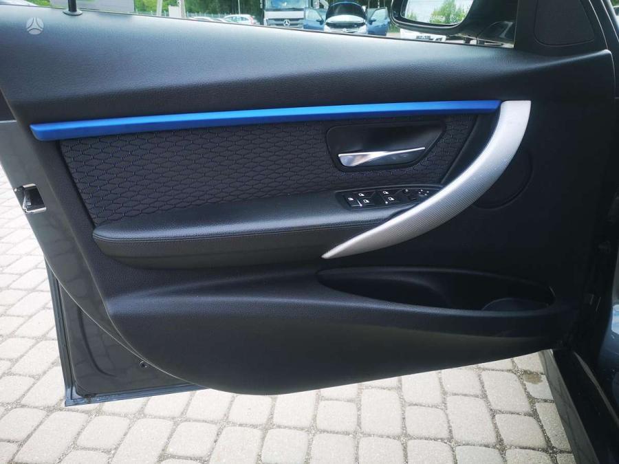 Grey BMW 320 2016 in Radviliskis, with an engine capacity of 2.00 L and mileage of 176 thousand km for 16200 €, photo 17 on AUTOMOTO.COM.LV