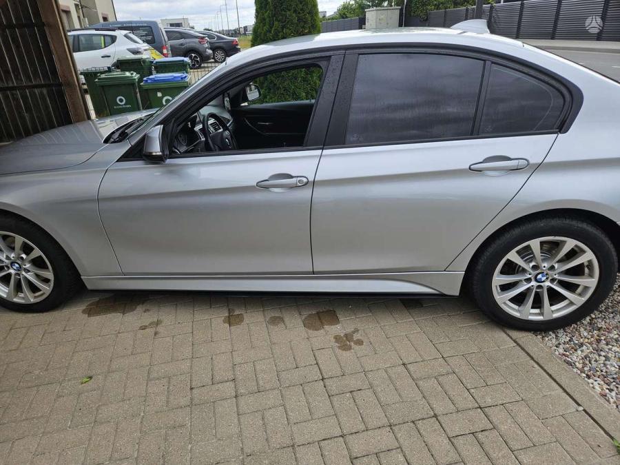 Grey BMW 320 2017 in Kaunas, with an engine capacity of 2.00 L and mileage of 169 thousand km for 12000 €, photo 14 on AUTOMOTO.COM.LV