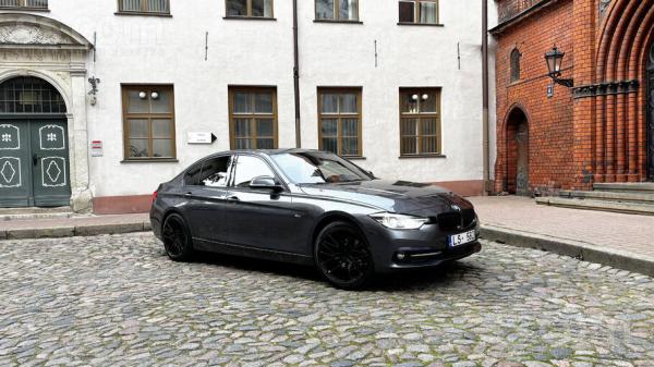 Pelēks BMW 320 2017 Rīga, ar dzinēja tilpumu 2.00 L un nobraukumu 238 tūkst. km par 13500 €, foto 11 vietnē AUTOMOTO.COM.LV