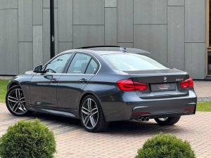 Grey BMW 320 2018 in Riga, with an engine capacity of 2.00 L and mileage of 179 thousand km for 16700 €, photo 4 on AUTOMOTO.COM.LV