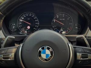 Grey BMW 320 2018 in Riga, with an engine capacity of 2.00 L and mileage of 179 thousand km for 16700 €, photo 12 on AUTOMOTO.COM.LV