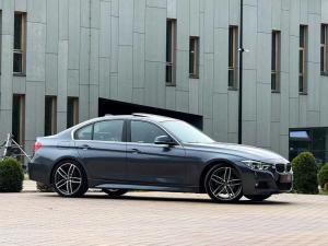 Grey BMW 320 2018 in Riga, with an engine capacity of 2.00 L and mileage of 179 thousand km for 16700 €, photo 14 on AUTOMOTO.COM.LV