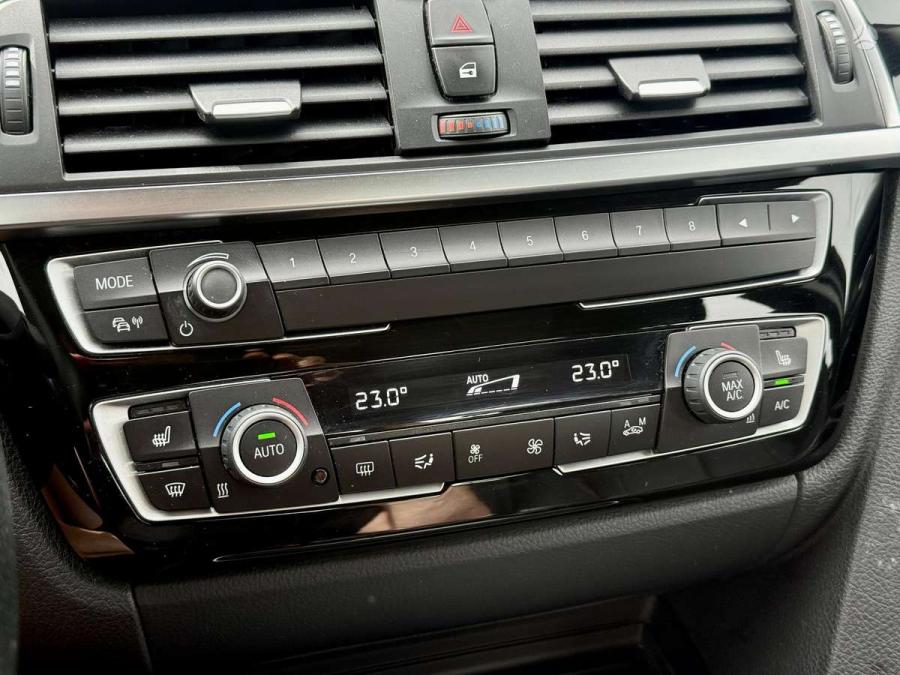 Серый БМВ 320 2018 в Вилкавишкис, объемом двигателя 2.00 л и пробегом 265 тыс. км за 11400 €, фото 14 на AUTOMOTO.COM.LV