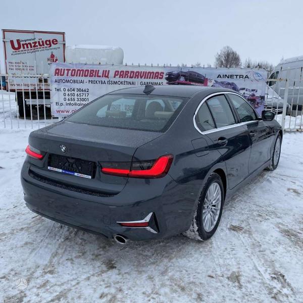 Grey BMW 320 2019 in Marijampole, with an engine capacity of 2.00 L and mileage of 18 thousand km for 25900 €, photo 4 on AUTOMOTO.COM.LV