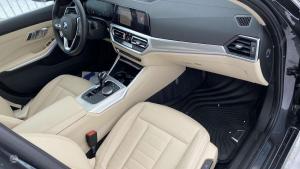 Grey BMW 320 2019 in Marijampole, with an engine capacity of 2.00 L and mileage of 18 thousand km for 25900 €, photo 8 on AUTOMOTO.COM.LV