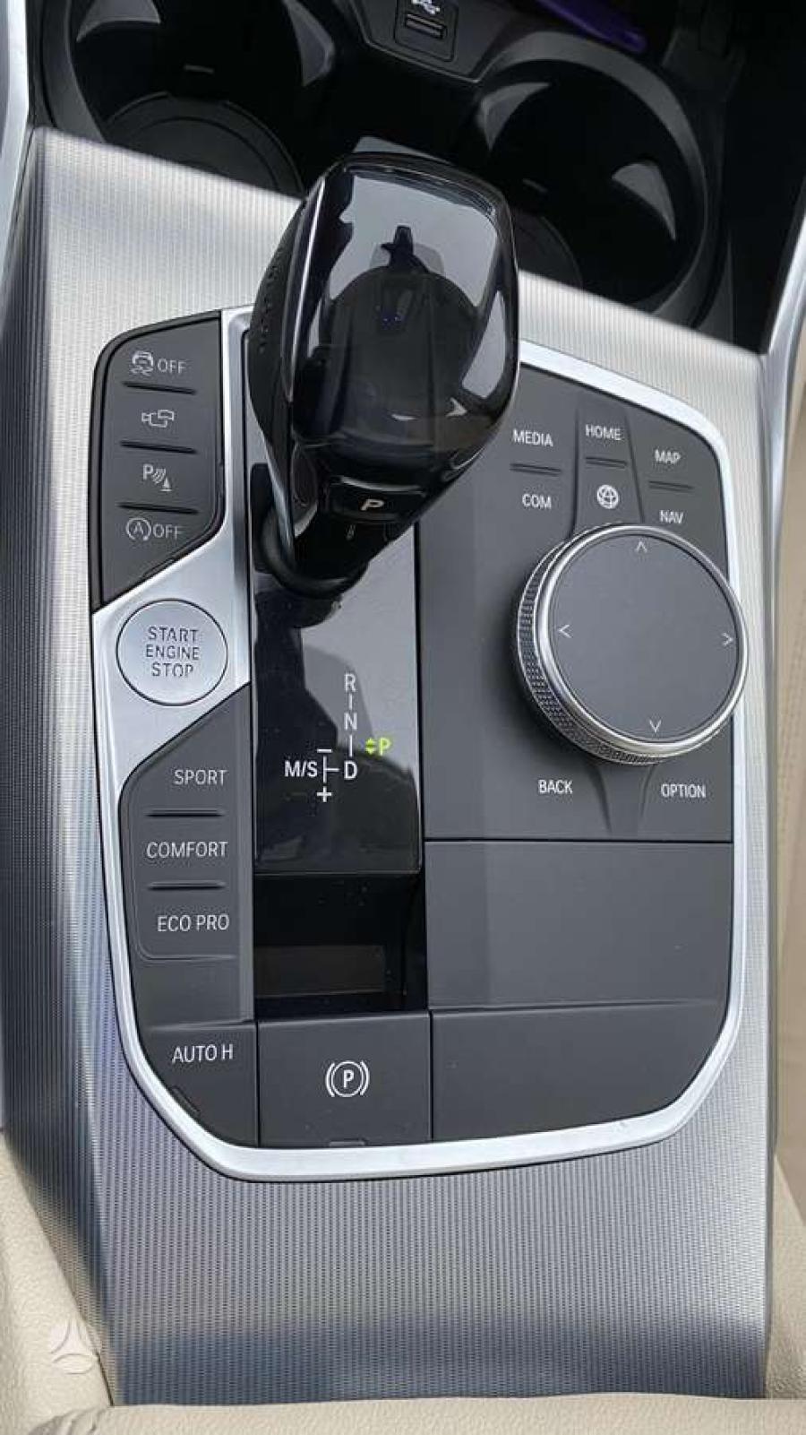 Grey BMW 320 2019 in Marijampole, with an engine capacity of 2.00 L and mileage of 18 thousand km for 25900 €, photo 18 on AUTOMOTO.COM.LV