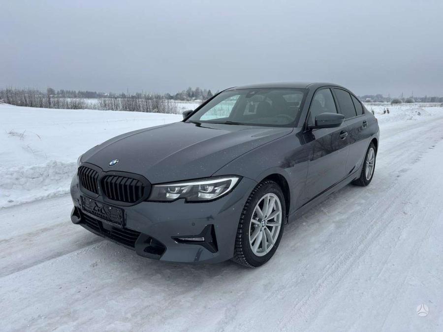 Grey BMW 320 2019 in Panevezys, with an engine capacity of 2.00 L and mileage of 85 thousand km for 22700 €, photo 1 on AUTOMOTO.COM.LV