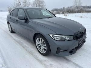 Grey BMW 320 2019 in Panevezys, with an engine capacity of 2.00 L and mileage of 85 thousand km for 22700 €, photo 2 on AUTOMOTO.COM.LV